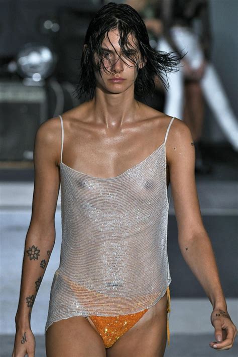 Nude Actresses On The Catwalk Over 40 70 Photos Sex Pics