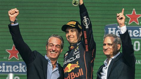 Carlos Slim Domit En El Especial Forbes F1 El Reto De Checo Con