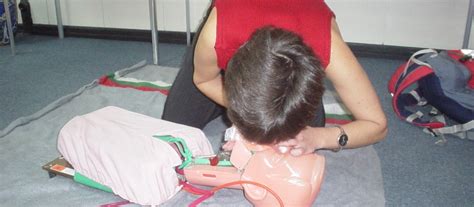 Курсове по първа помощ Български Червен кръст