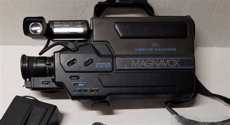 Magnavox Movie Maker Vhs Video Camera Vr9240av01 With Case 1987 Vintage