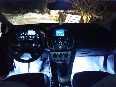 Подсветка ног (подключение) — Ford Focus Wagon III, 1,6 л, 2013 года ...