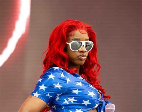 Sexy Red Shows Off Her Hilarious Singing Skills In “rolling Loud