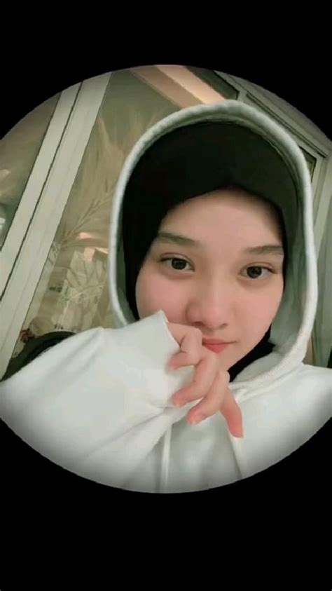 Pin oleh TheNAY di Pin buatan Anda | Gaya korea pria, Orang cantik, Foto gadis cantik