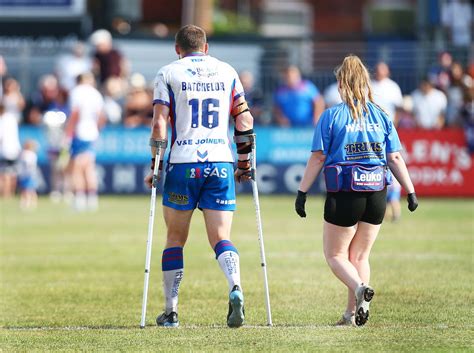 Hull Kr Bound James Batchelors Emotional Message To Wakefield Trinity Serious About Rugby League