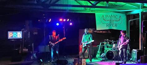 Jef Spradley Playing At Davenports Quinlan Court Outdoors Tonight Quad