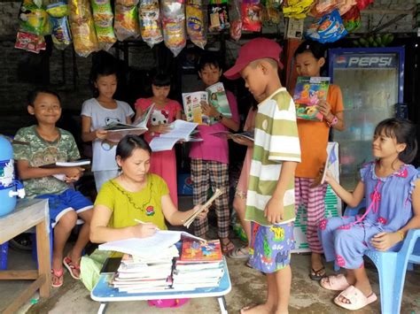 ပေါင်မြို့နယ်၌ Mobile Library စနစ်ဖြင့် စာအုပ်၊ စာစောင်များ ငှားရမ်းပေး Myanmarnationalpost