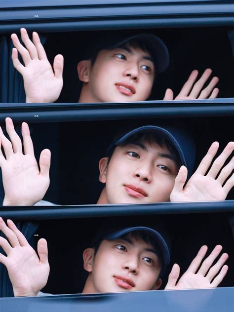 [잡담] 방탄 진 어떻게 입대 후 쌩얼이 이렇게 폭룡적일수있지 인스티즈 Instiz 연예 카테고리