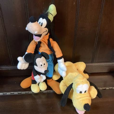 Disney Lot Of Three 10” Goofy 8” Pluto 6” Magnetic Mickey Mouse Disney Store £2285 Picclick Uk