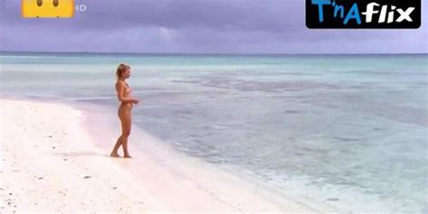 Janni Honscheid Breasts Bush Scene In Adam Sucht Eva