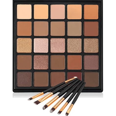 5 Must Have Eyeshadows For The Perfect Finish