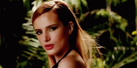 Bella Thorne Oh No 