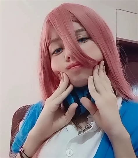 Miku Nakano Cosplay Miku Cosplay Nakano
