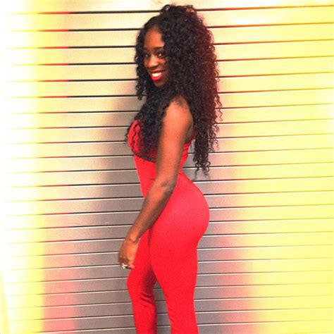 Naomi Page Sports Hip Hop Piff The Coli