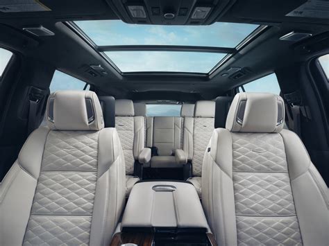 2025 Cadillac Escalade Interior Gains Over 100 Ambient Lighting Colors