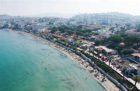 Ladies Beach Kusadasi Una Dintre Cele Mai Populare Plaje Din Acest