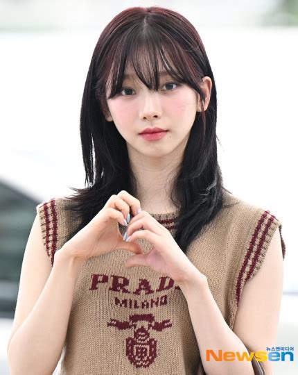 혹하게하는것들 오늘자 에스파 미국 출국 기사사진  Daum 카페