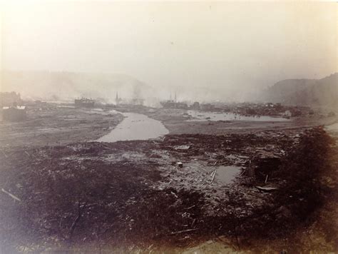 Evening On The Lake An Interactive Look At Flood Photographs
