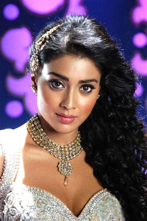 Actress Shreya In Hot Item Song Photos ~ Cinindya