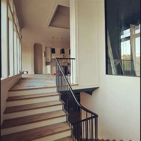 Continuous Handrail In Black Album On Imgur