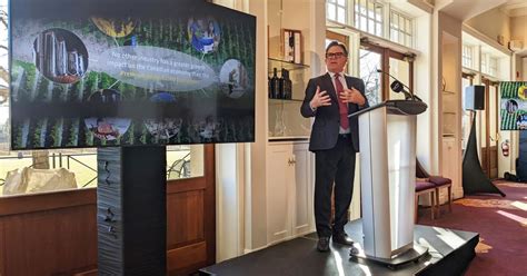 John Peller Delivers Presentation On ‘the Power Of The Wine Industry