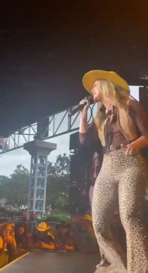 Lainey Wilson Has The Biggest Butt In Country Music Reddit Nsfw