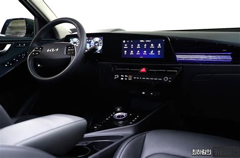 기아 니로 하이브리드 실내 직접 살펴보니