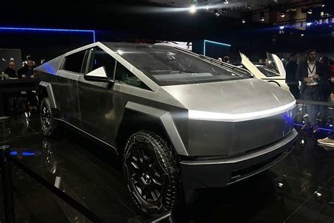 테슬라 건식공정으로 배터리 만든다…국내 셀사는 긴장 소재사는 활짝