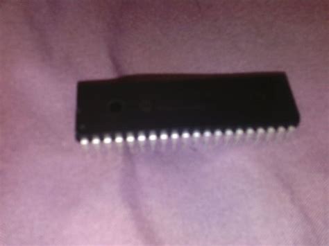 Build Yourself Flashing Message On PIC F A With Assembler