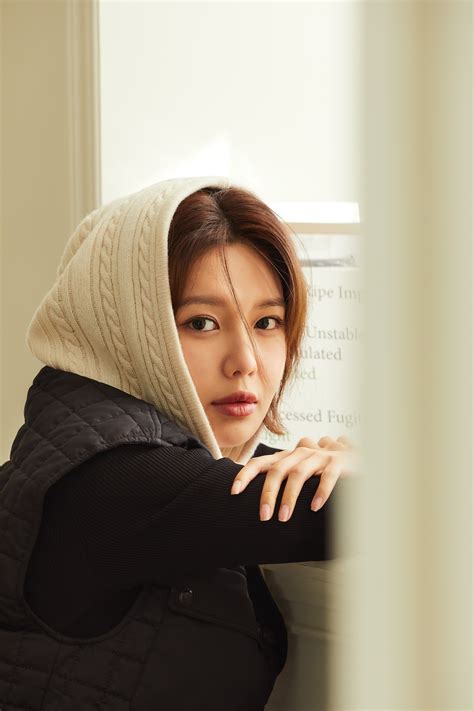 최수영 팔색조 매력…뭘 입어도 스타일리시 [n컷] 네이트 연예