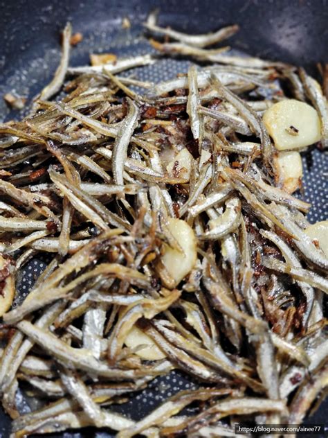 류수영 프라이드 멸치 편스토랑 레시피 밑반찬 멸치볶음 멸치반찬 중멸치 요리 초간단 초스피드 반찬 맥주안주
