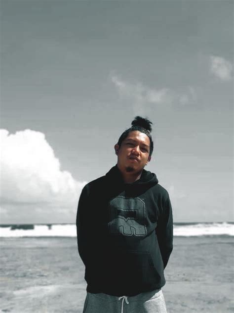 Linax Linax Added A New Photo