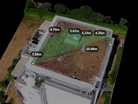 I Have Draw One Polygon When I Click On Close The Polygon At That I Am Filling With Mesh Using