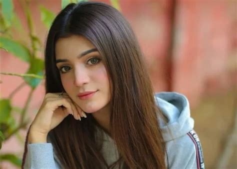 Laiba Khan Biography Age Net Worth Family Height Husband