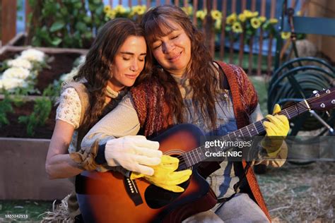 Live Kate Mckinnon Billie Eilish Episode 1852 Pictured