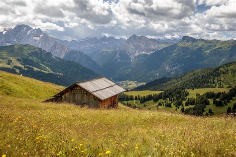 4k 5k Scenery Fields Grass Hd Wallpaper Rare Gallery