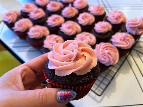 Nanas Dfc Raspberry Buttercream Roldrecipes