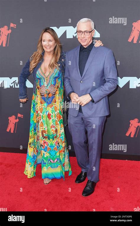 Photo By John Nacion Star Max Ipx 2019 8 26 19 Drew Pinsky And Susan Pinsky At The 2019 Mtv