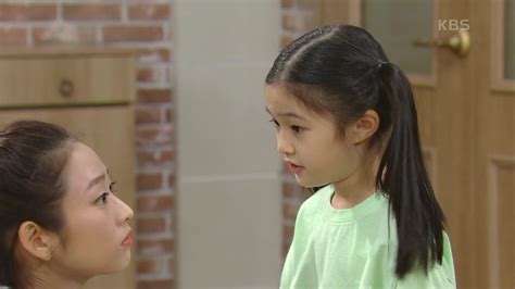 윤채나의 말에 생각이 많아진 배누리 ＂작은아빠도 아빠랬어＂ Kbs 221017 방송 Zum Tv