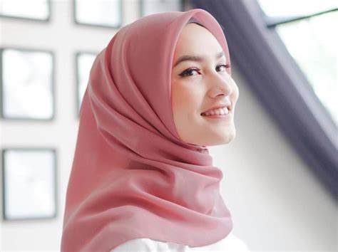 4 Jenis Hijab Kekinian Yang Bisa Kita Pakai Lebaran Makin Santun