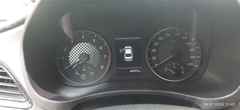 Замена свечей зажигания — Hyundai Solaris (2G), 1,6 л, 2020 года ...