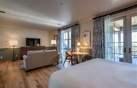Premium Rooms Guest Accommodations Camp Creek Inn