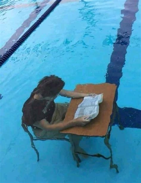 Deep Learning R ProgrammerHumor
