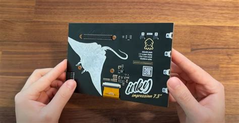 You Can Customize This Raspberry Pi Eink Display With Tons Of Cool