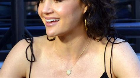 Carla Gugino Body Measurement And Bra Body Measurement Info