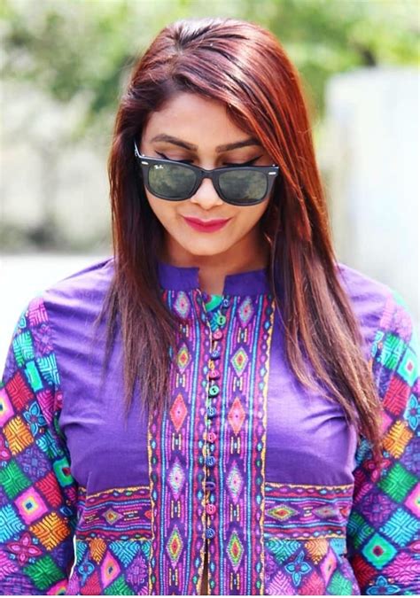Saima Khan Dancer