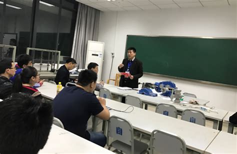 热烈祝贺我院轨道电气系组织参加的重庆市第十届高职院校学生技能大赛自动生产线安装与调试赛项取得第三名二等奖的优异成绩 学院动态 重庆公共运输职业学院