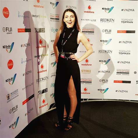 Melanie Bracewells Feet