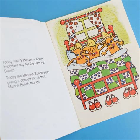 Vintage 1980s Munch Bunch Books Pineapple Retro