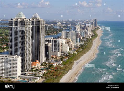 Surfside Condo Collapse Live Updates 1 Dead Rescue Underway At High