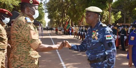 Burkina Faso Le Lieutenant Colonel Evrard Somda Nouveau Chef DÉtat